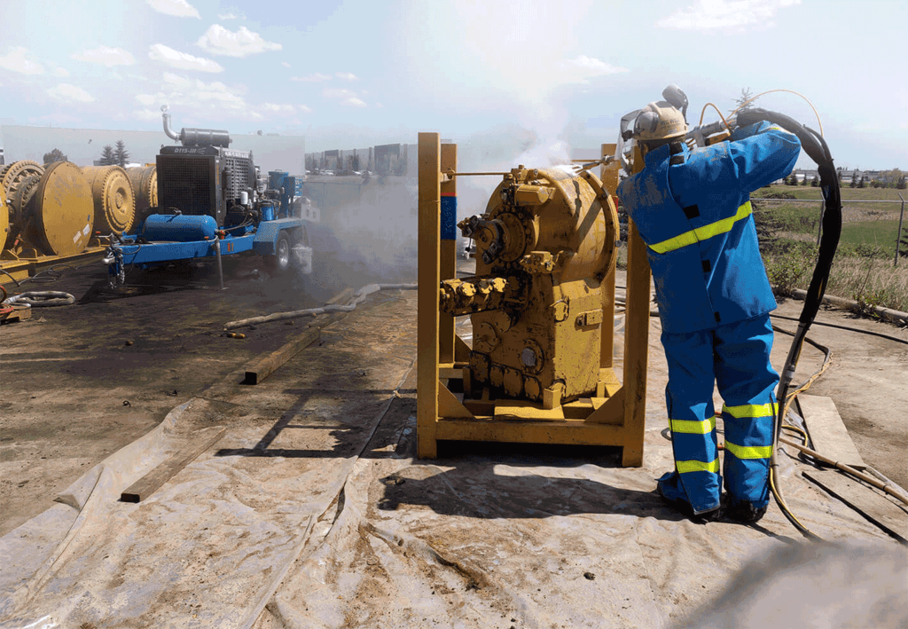 Protective UHP Hose Shroud for Safe Water Blasting